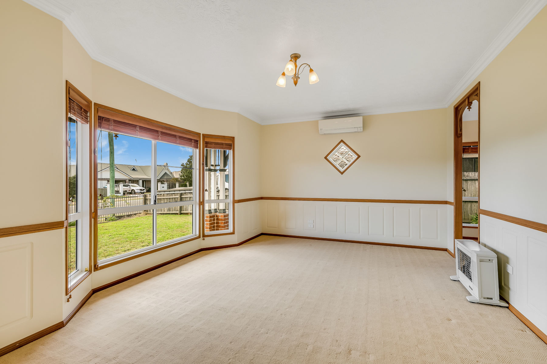 142 Spring Street Middle Ridge Queensland House for Sale - RE/MAX Australia