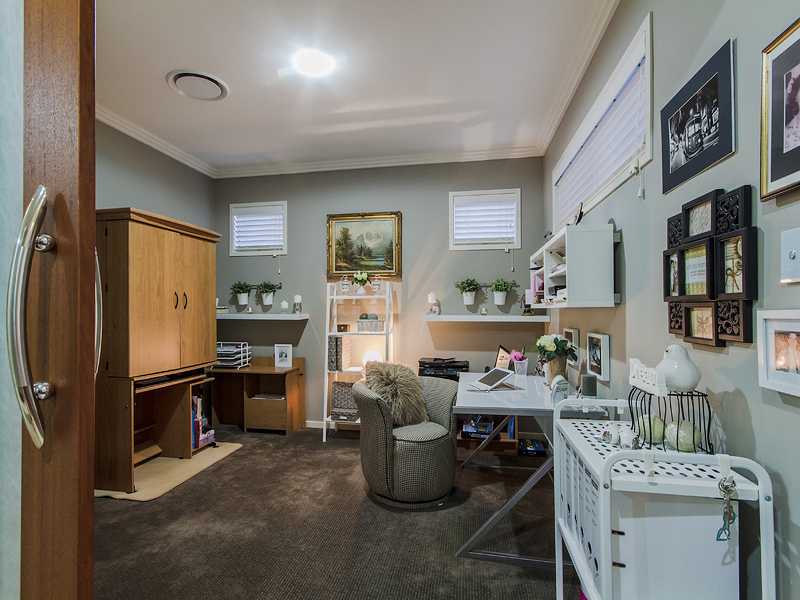 6 Wilcox Close Reedy Creek Queensland House for Sale - RE/MAX Australia