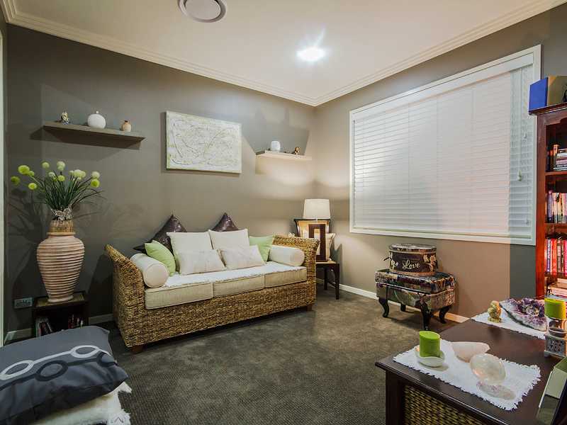 6 Wilcox Close Reedy Creek Queensland House for Sale - RE/MAX Australia